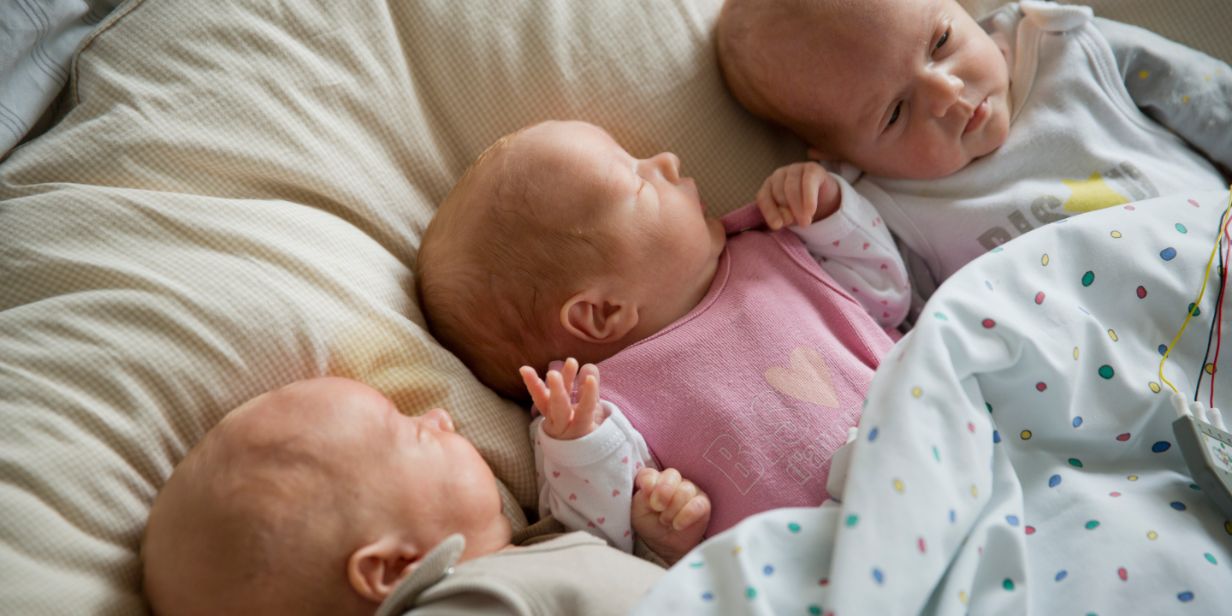 Mehrlingsgeburten und Betreuung bei Steißlage - Asklepios Klinik Nord ...