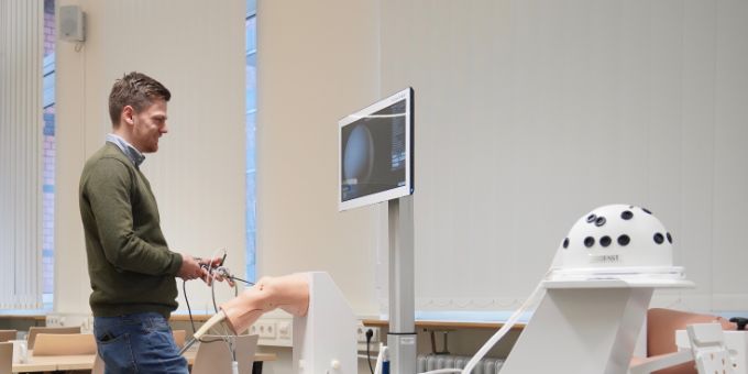 Erster hands-on Kurs für Knie Arthroskopie